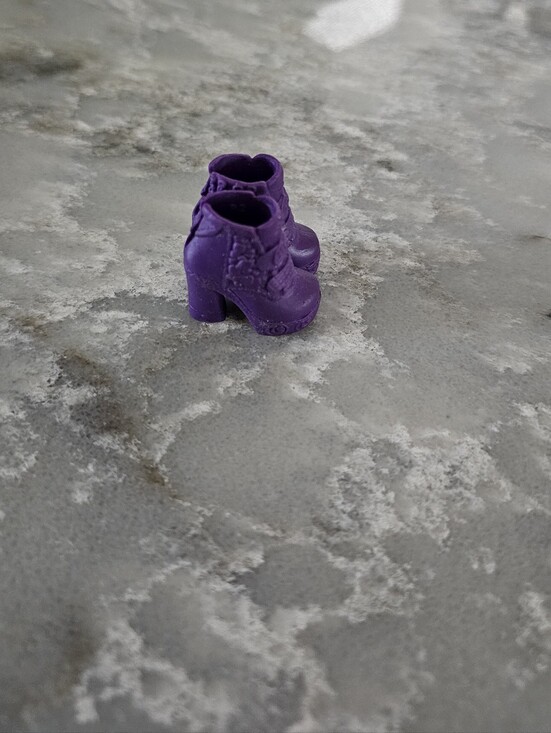 Disney | Toys | Disney Descendants Mal Isle Of The Lost Purple Boots ...